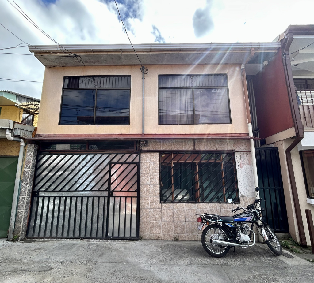 Se vende casa en Tibas, La Florida - Hābita CR